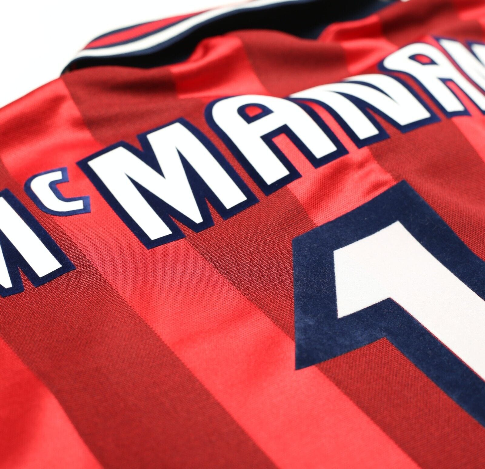 1998 McMANAMAN #11 England Vintage Umbro Away Football Shirt (XL) Play ...